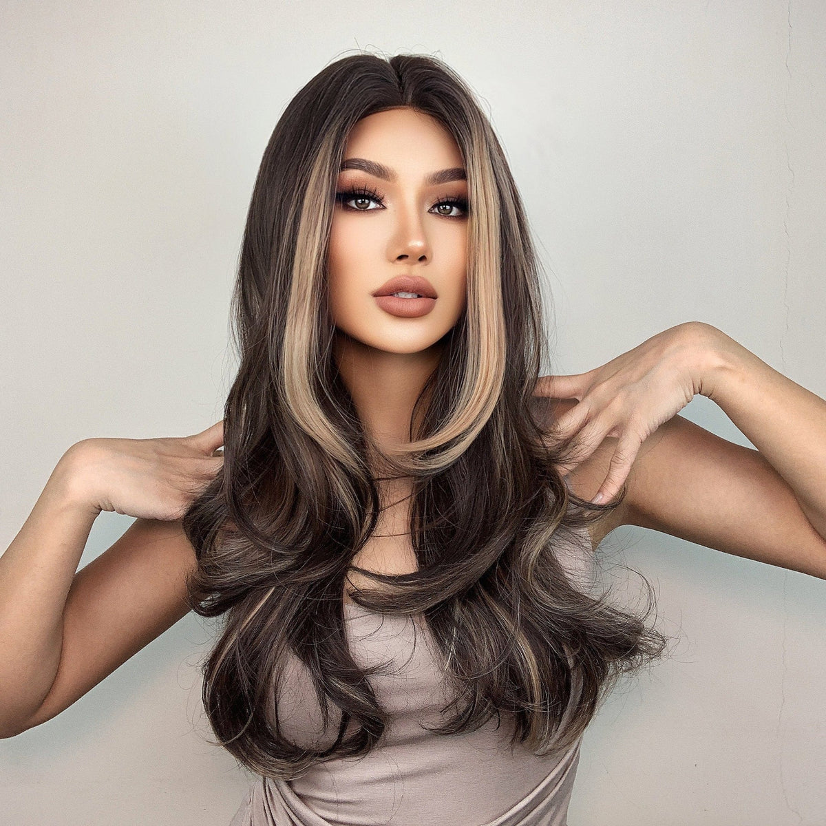 Haircube 22inches Money Pieces Synthetic Wig 🎗 Garnet – HAIRCUBE