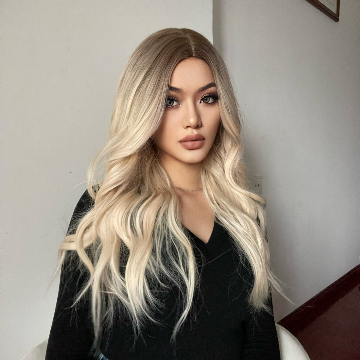 Haircube Ombre Blonde Wavy Synthetic Wig 🎗 Sylvie – HAIRCUBE